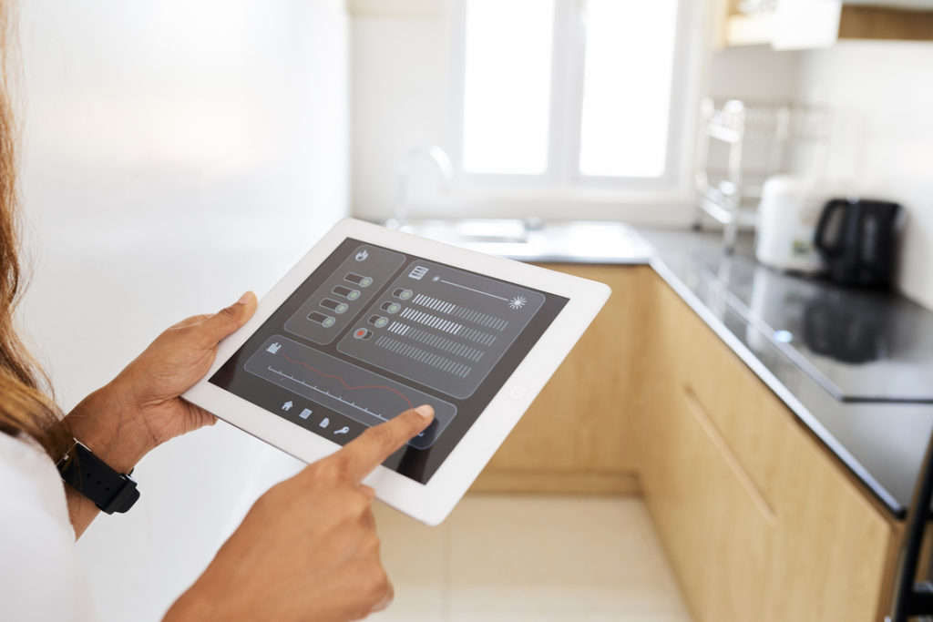 How are Cabinets Affected by Temperature and Humidity? | MRCC
